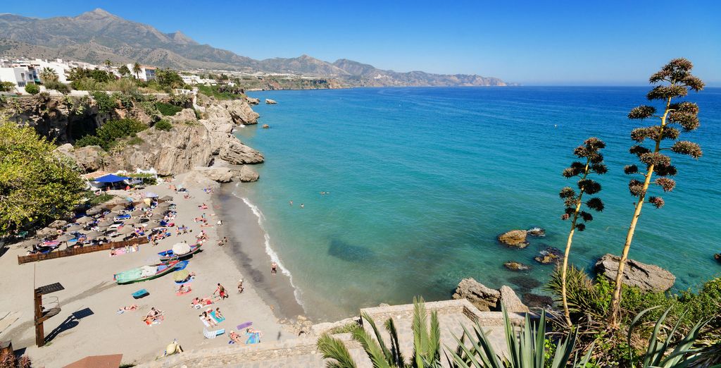 Aparthotel Marina Turquesa - Nerja - Hasta -70% | Voyage Privé