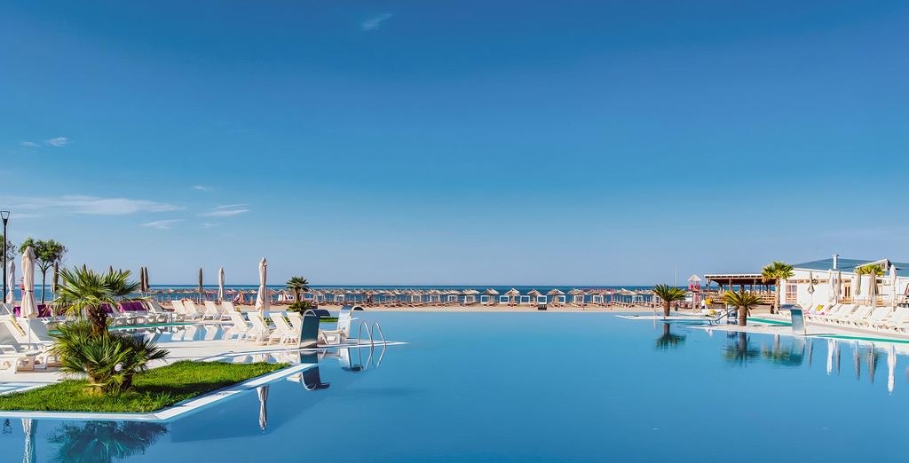 Azul Beach Resort Montenegro 4* - Montenegro - Up to 70% off | Voyage Privé