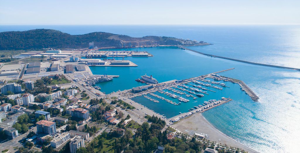Hotel Agape 4* - Bar - Up to 70% off | Voyage Privé