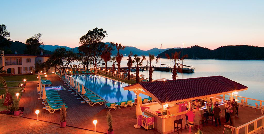 Neilson Adakoy Beachclub - Adakoy Island - Up to 70% off | Voyage Privé