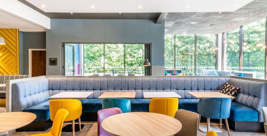 Holiday Inn Bournemouth, an IHG Hotel 4* - Bournemouth - Up to 70% off ...